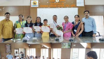 Maval News l तालुकास्तरीय शिष्यवृत्ती धारक विद्यार्थी व मार्गदर्शक ...