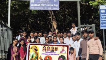 Maval News l 'स्वराज्य सप्ताह' अंतर्गत किल्ले लोहगडावर स्वच्छता मोहिम